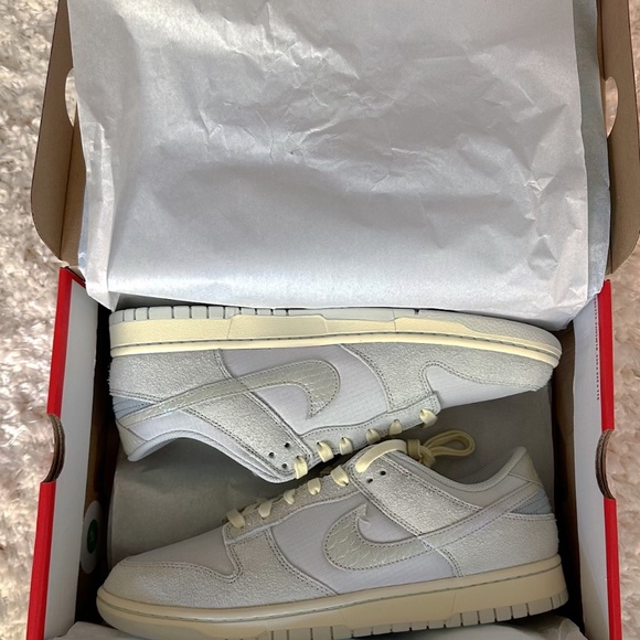 Nike | Shoes | Nike Dunk Retro Se Chinook Salmon | Poshmark